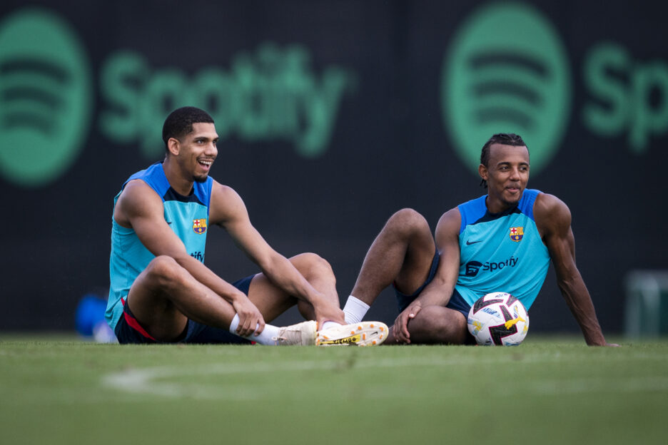 Le Barça sort un communiqué sur les blessures de Koundé et Araujo Le Barça sort un communiqué sur les blessures de Koundé et Araujo