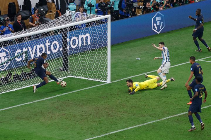 Mondial 2022 : Le troisième but de l'Argentine n'aurait pas dû être ... Mondial 2022 : Le troisième but de l'Argentine n'aurait pas dû être ...