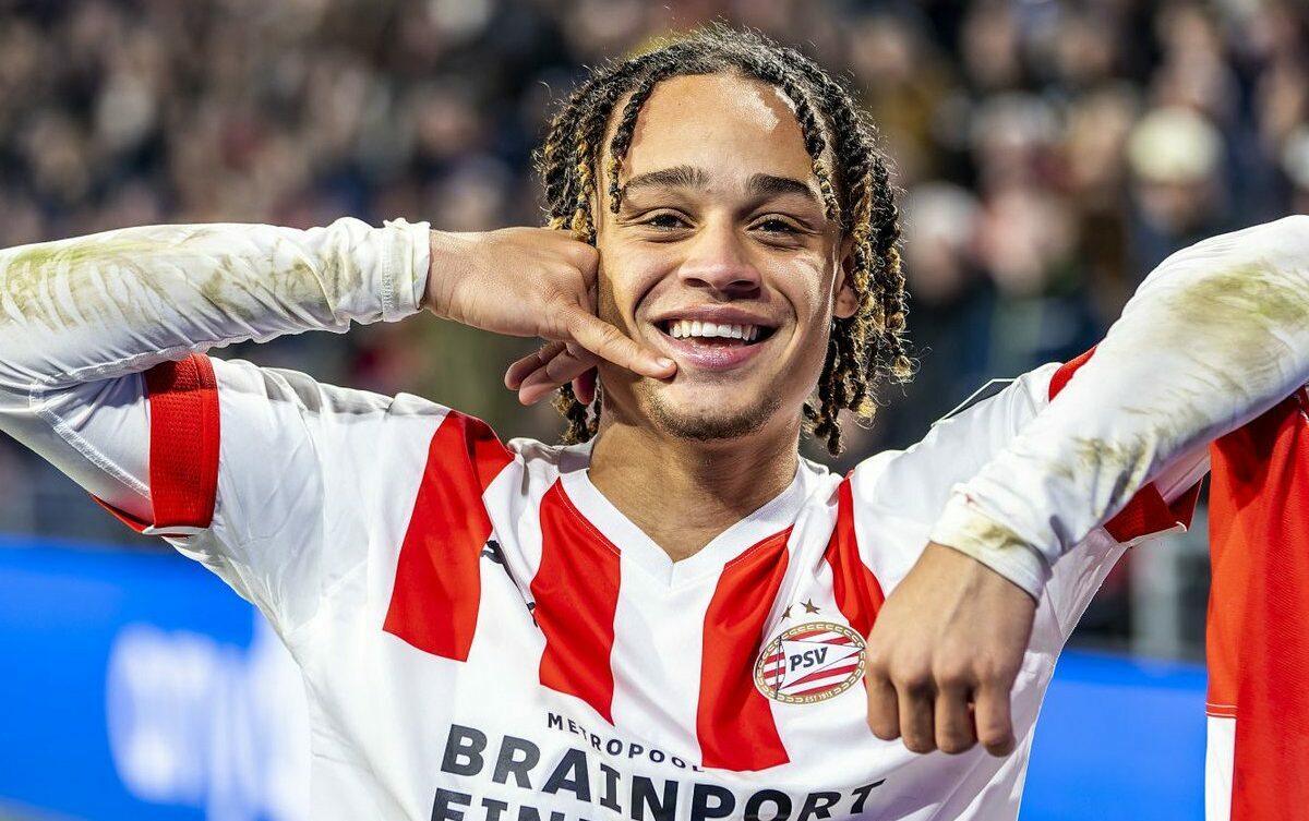 Le PSG fixe un ultimatum à Xavi Simons Le PSG fixe un ultimatum à Xavi Simons