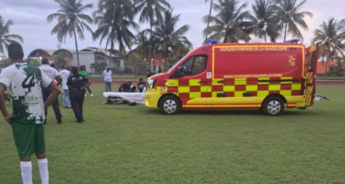 Football : un joueur s’effondre après un malaise cardiaque sur le ...